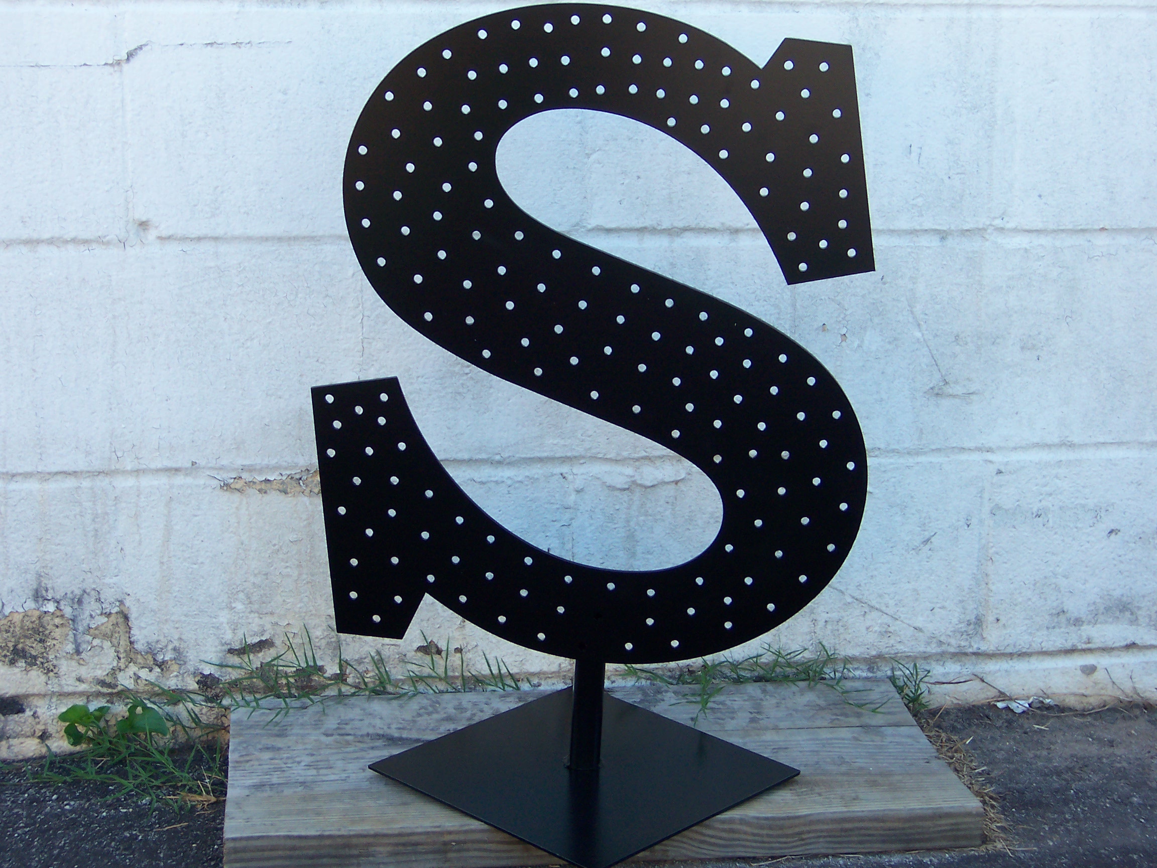 http://plasmadesigns.info metal signs, Metal silhouettes,